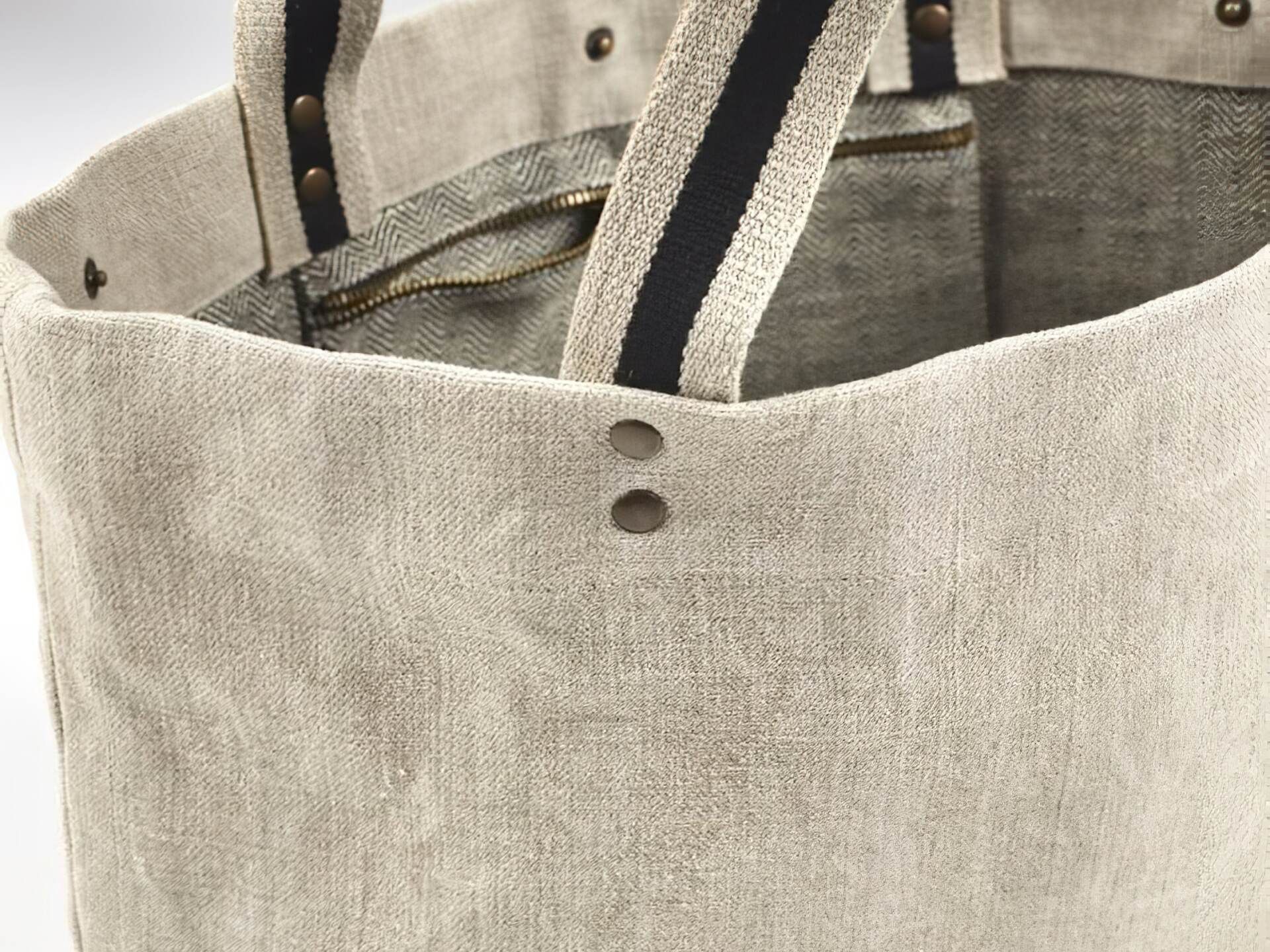 Libeco Linen James Shoulder Sac Bag | Clothing and Accessories