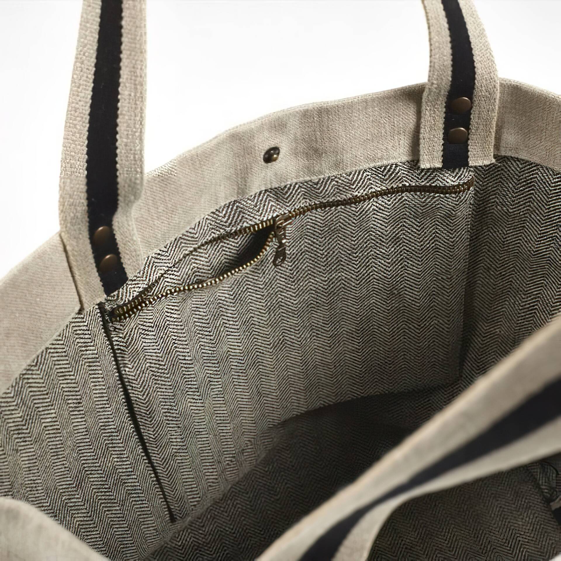 Libeco Linen James Shoulder Sac Bag | Clothing and Accessories