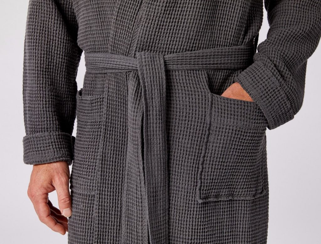Coyuchi Organic Cotton Waffle Weave Robe | Gifts under $100