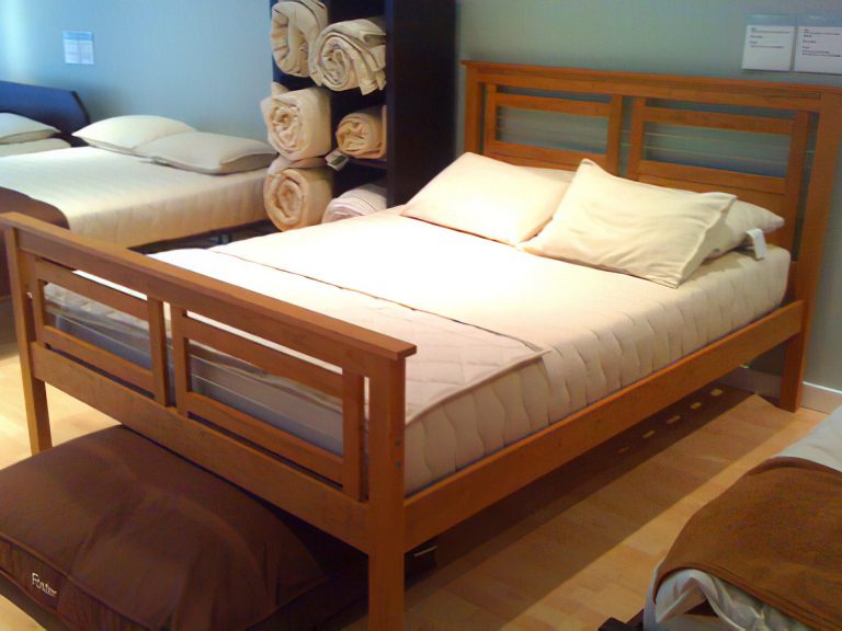 The Cable Crossing Bed | Platform Bed Frames