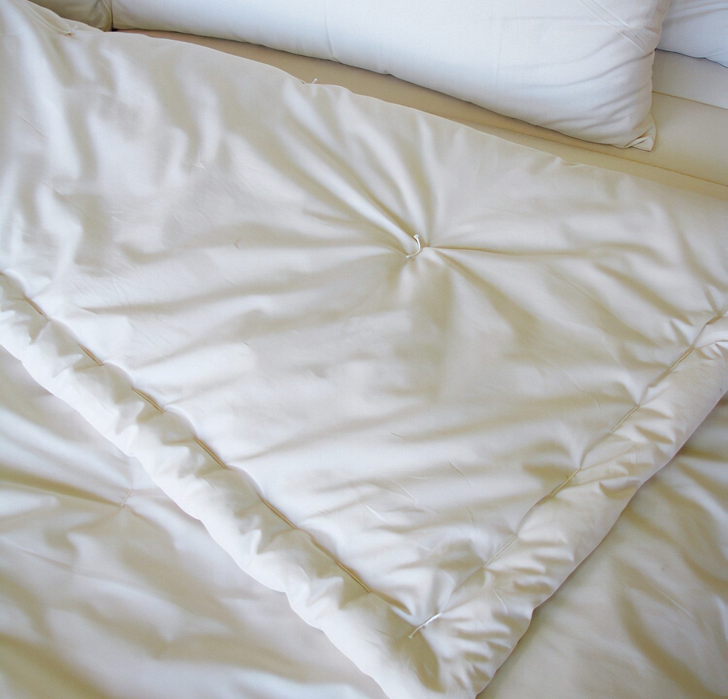 Holy Lamb Organics Dual Weight Washable Wool Comforter | Organic and ...